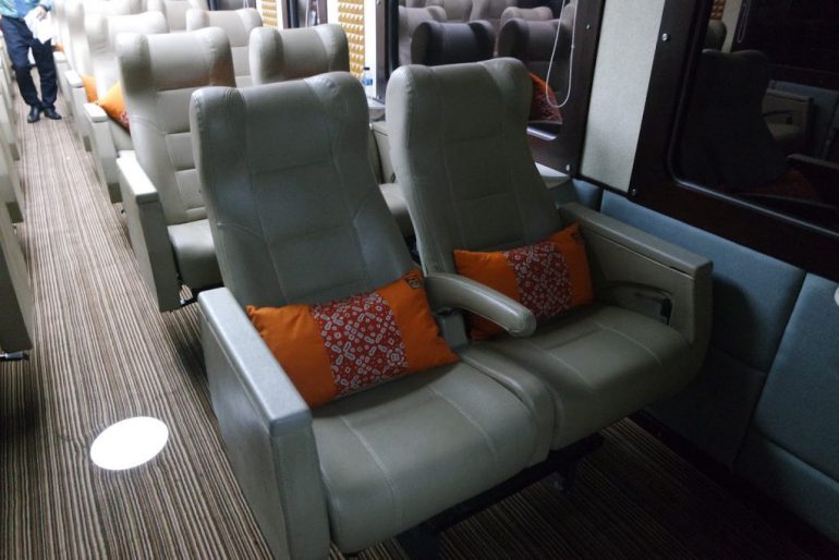 Kereta Wisata Priority Yang Memiliki Fasilitas Mewah Yang Spektakuler!