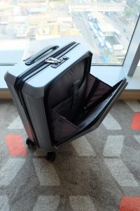 Tas Ransel atau koper? Mana pilihan Anda untuk Traveling?