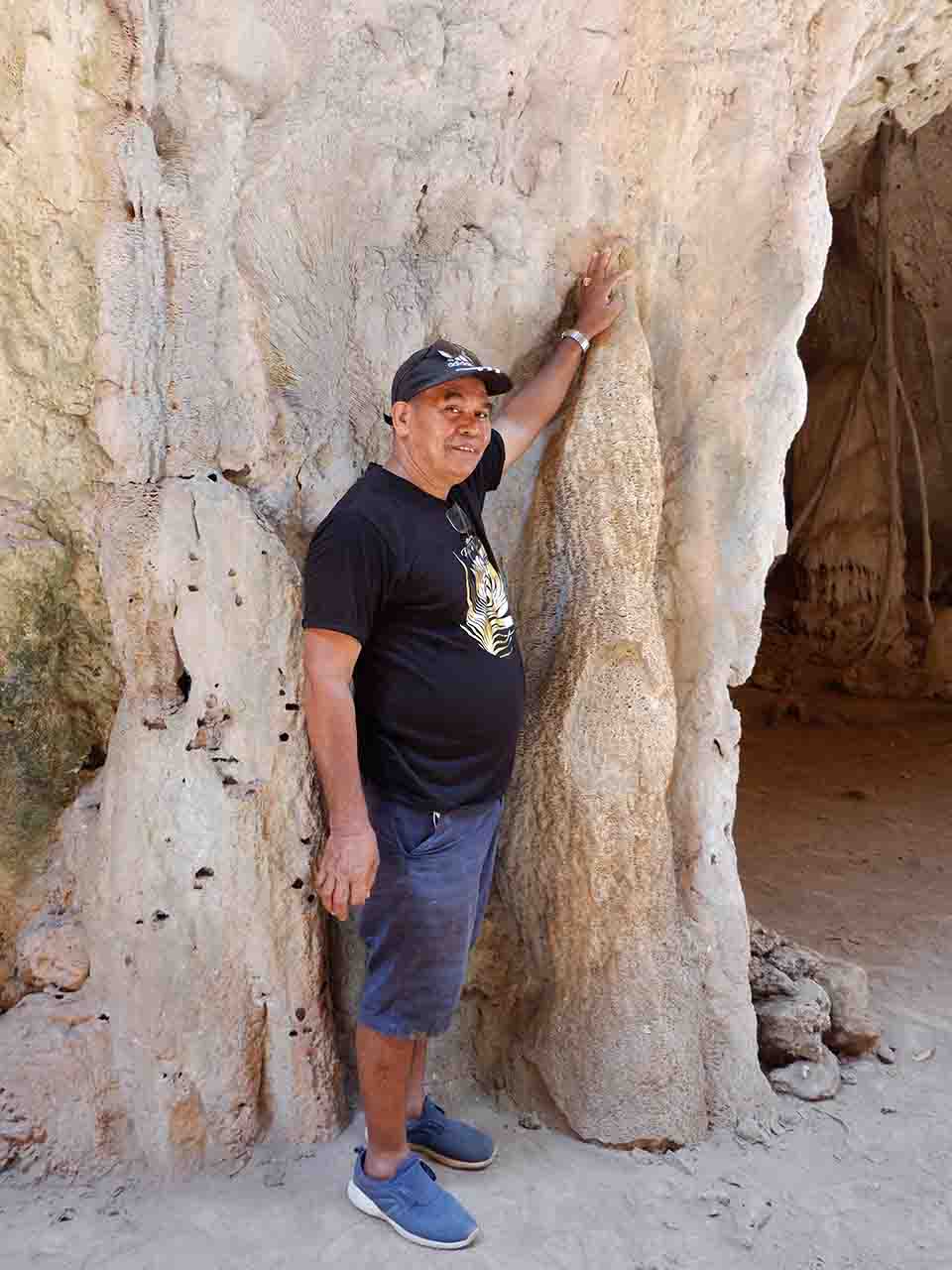 Gua Mabala Penuh Cahaya Ilahi — Travel Diary of Lenny Lim