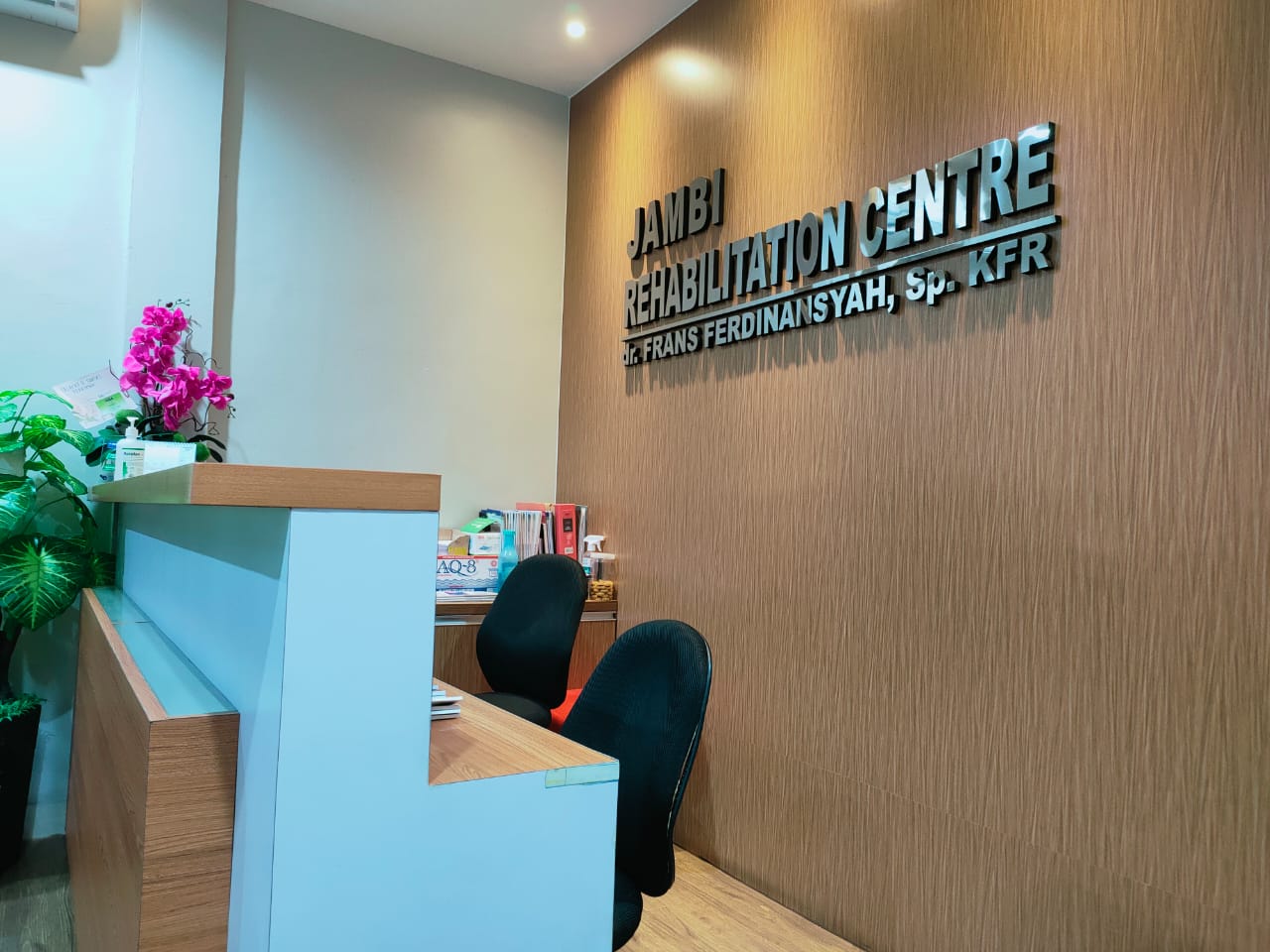 Review Klinik Fisioterapi di Jambi Buat Terapi — Travel Diary of Lenny Lim