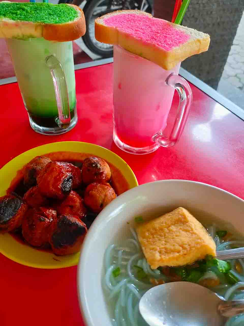 Bakso Bakar Trowulan & Es Setrup Malang — Diary of Lenny Lim