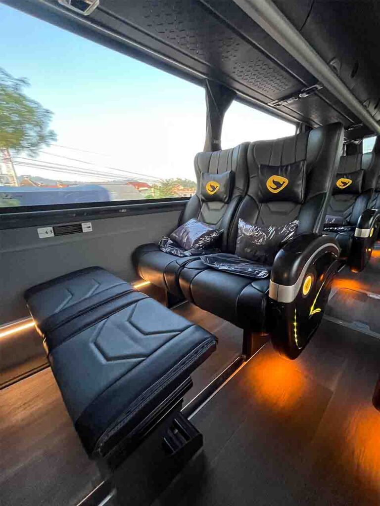 Naik Bus Cititrans Jakarta Jogja Suite Class 550rb MANTAP — Diary of ...